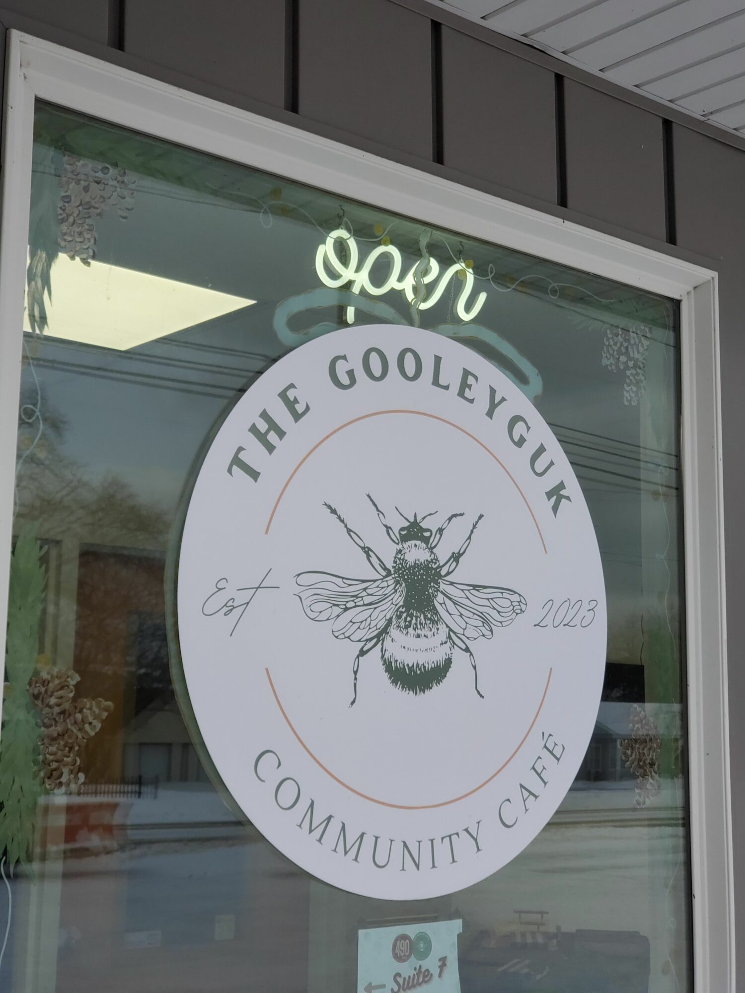 Exploring Life & Business with Alexis & Holly Baldwin of The Gooleyguk ...